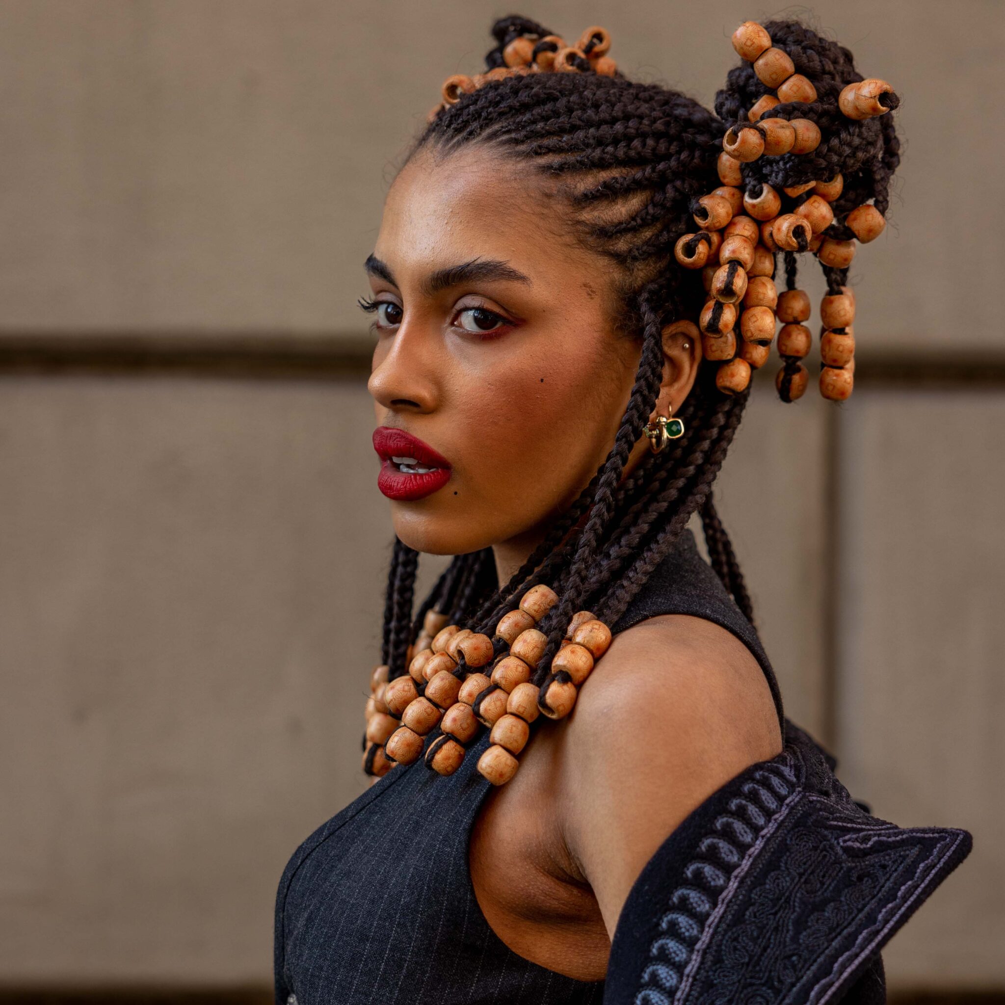 MV Tiangue Etro Street Style Milan Fashion Week FW22 - London et Paris